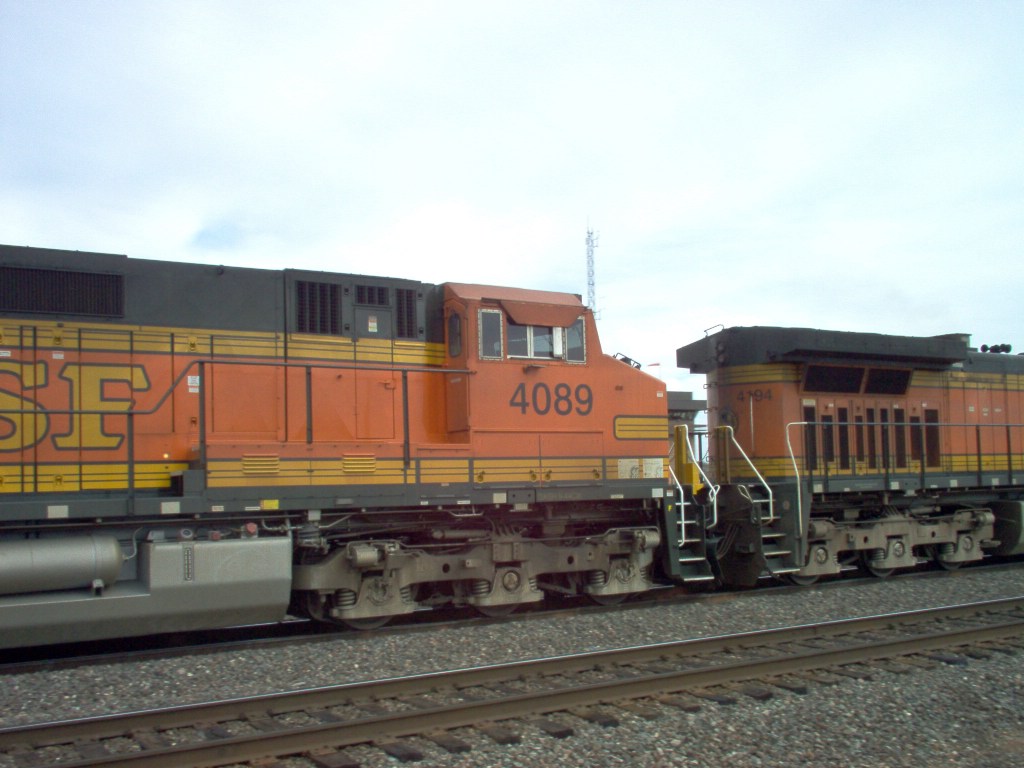 BNSF C44-9W 4089